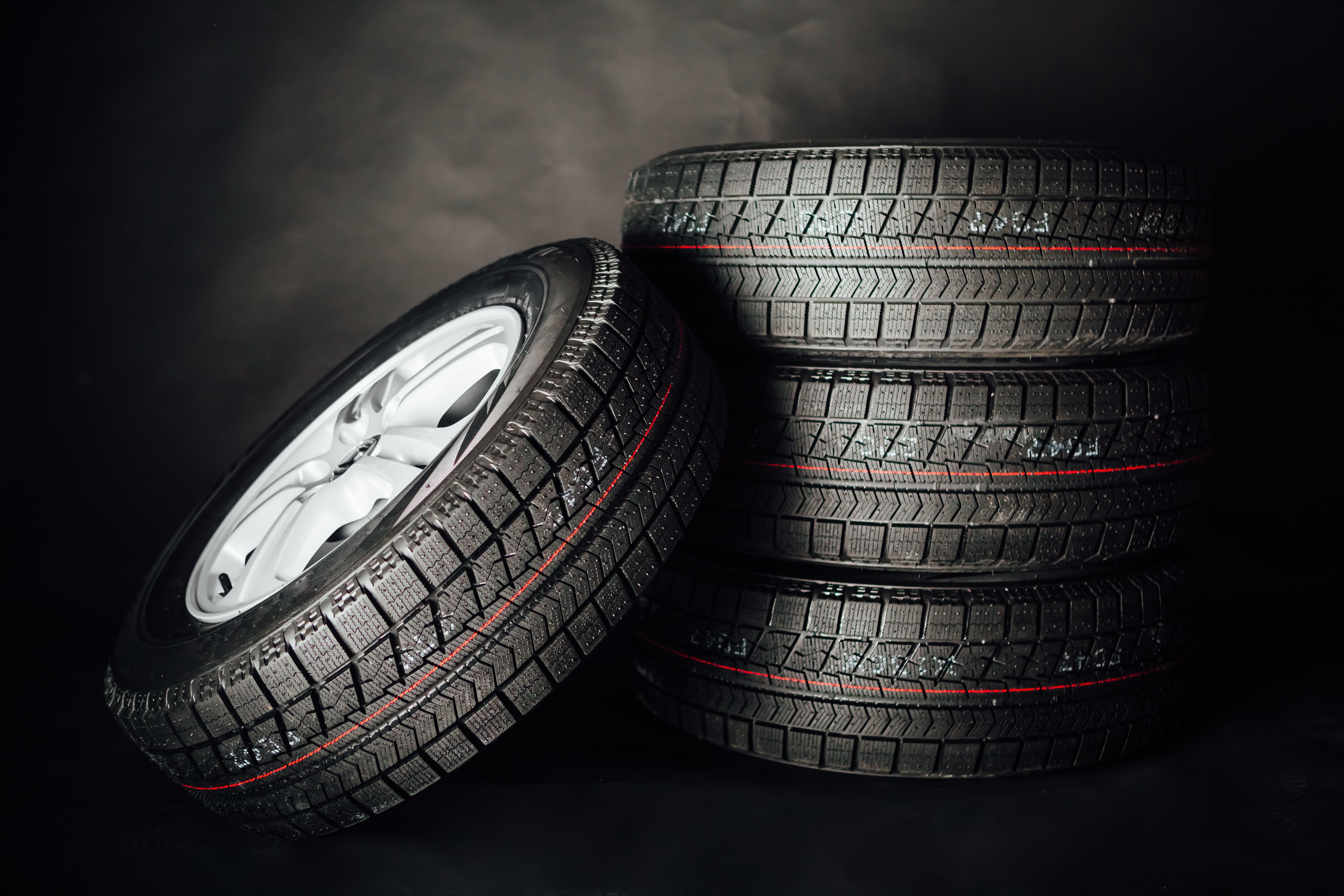 3 Benefits of Visiting Local Tire Shops – American Fusion Wheels